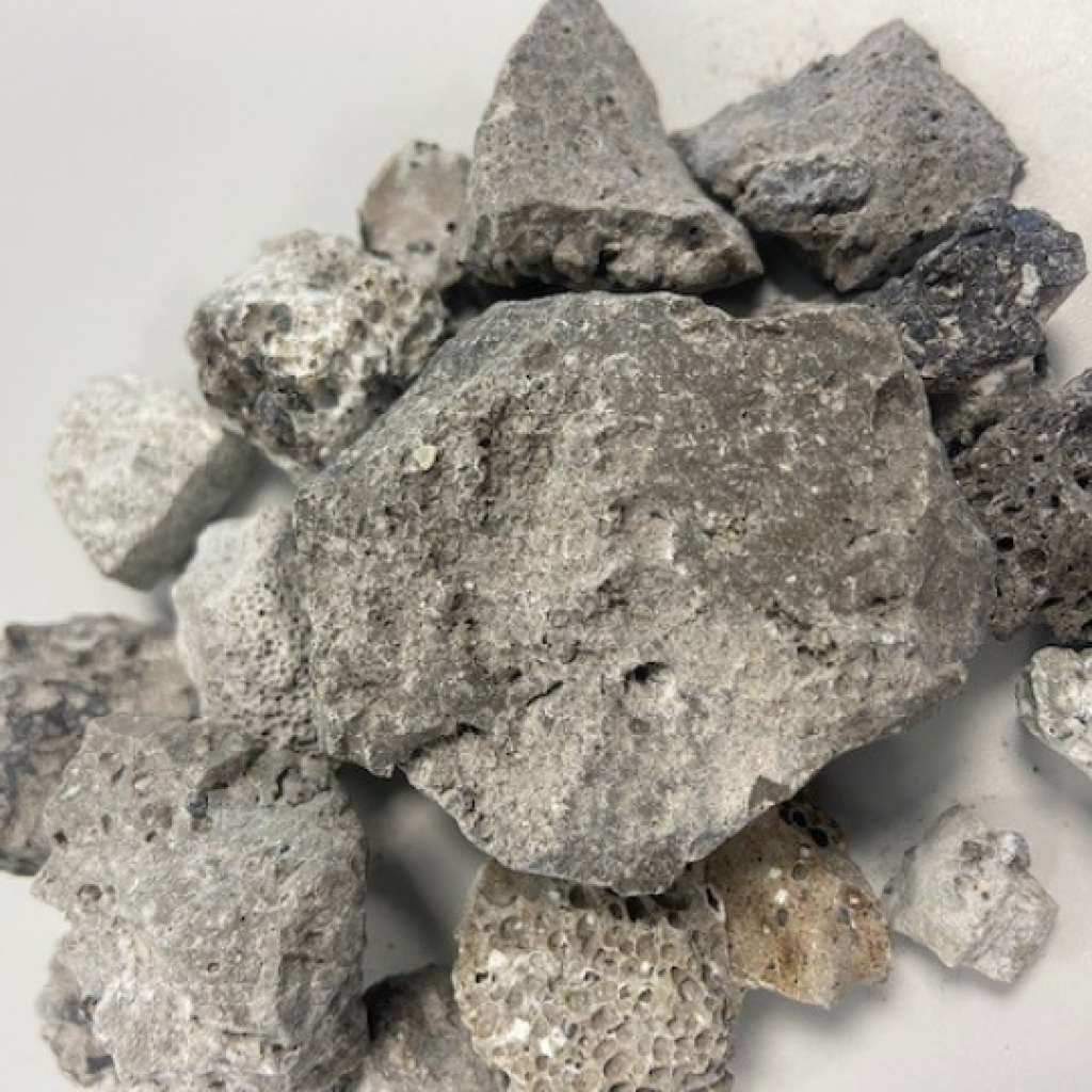White steel aggregate